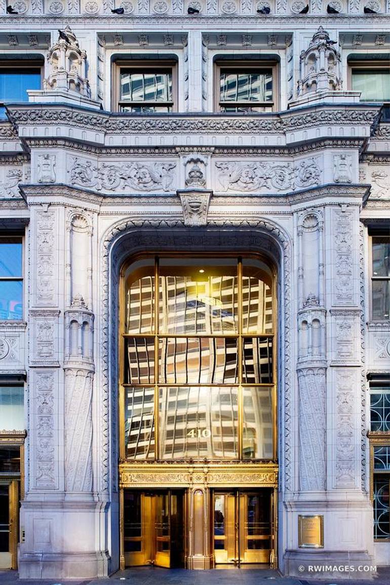 THE WRIGLEY BUILDING FRONT DOOR CHICAGO ILLINOIS - Limited Edition of ...