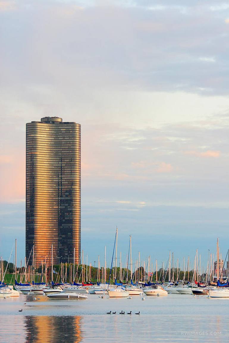 LAKE POINTE TOWER CHICAGO - Limited Edition of 55 Photography by Robert ...