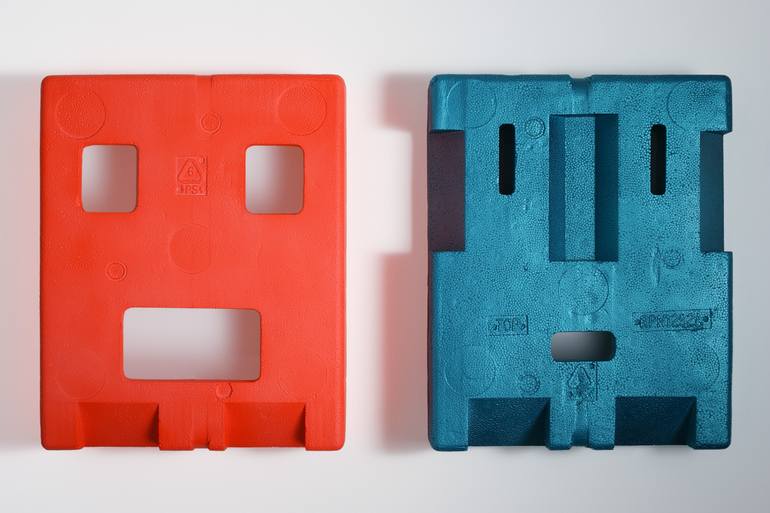 2 Masks (Pollux & Castor) - Jesmonite edition Sculpture by Lorsen Camps ...