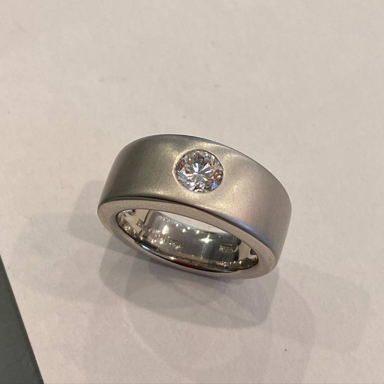 Peter Wilson In Cleveland | Platinum and Diamond Ring Photography by ...