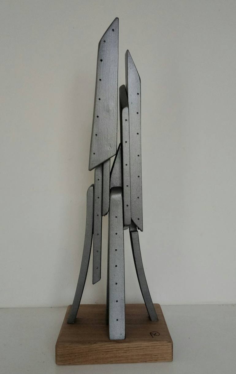 Eiffel project Sculpture by Anna e Daniele Beltrame - Sedie Rustiche di ...