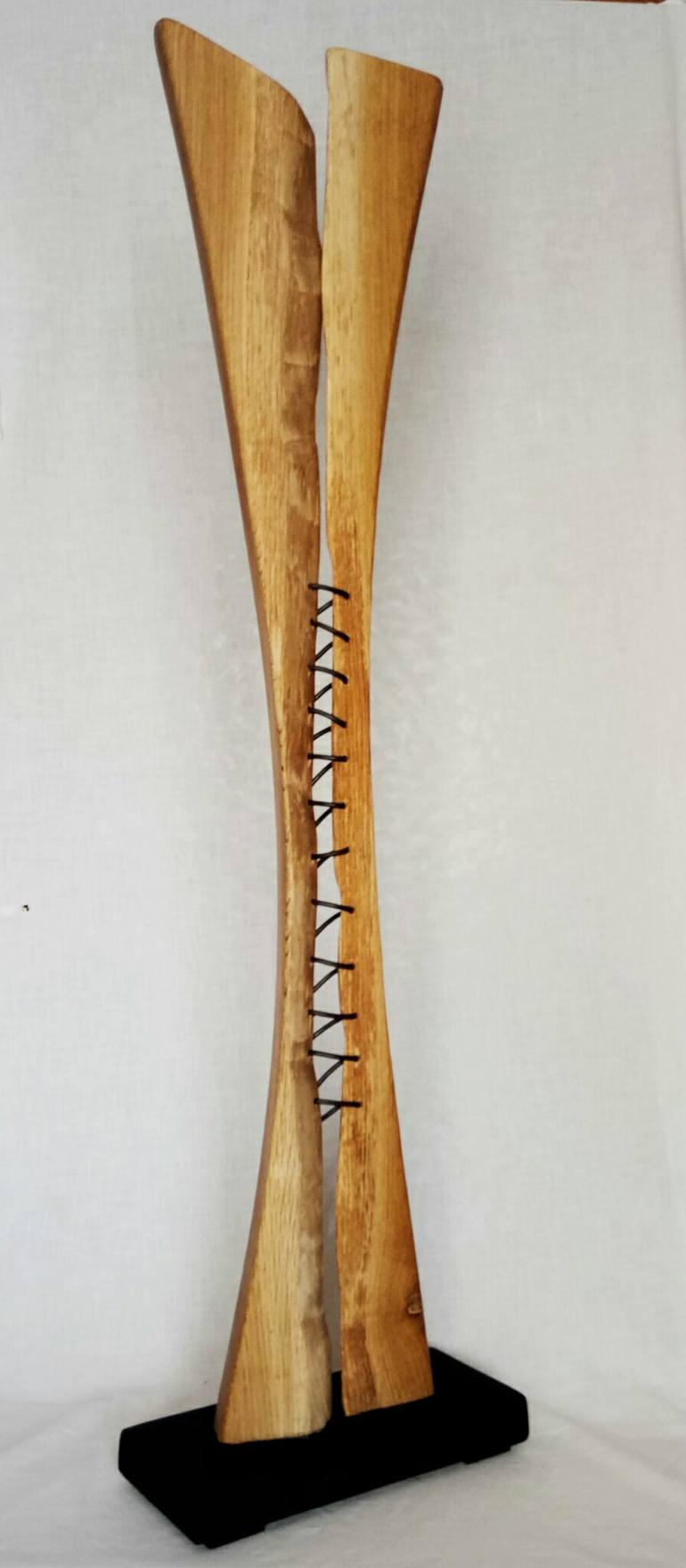 Dolmen Tower-1 Sculpture by Anna e Daniele Beltrame - Sedie Rustiche di ...