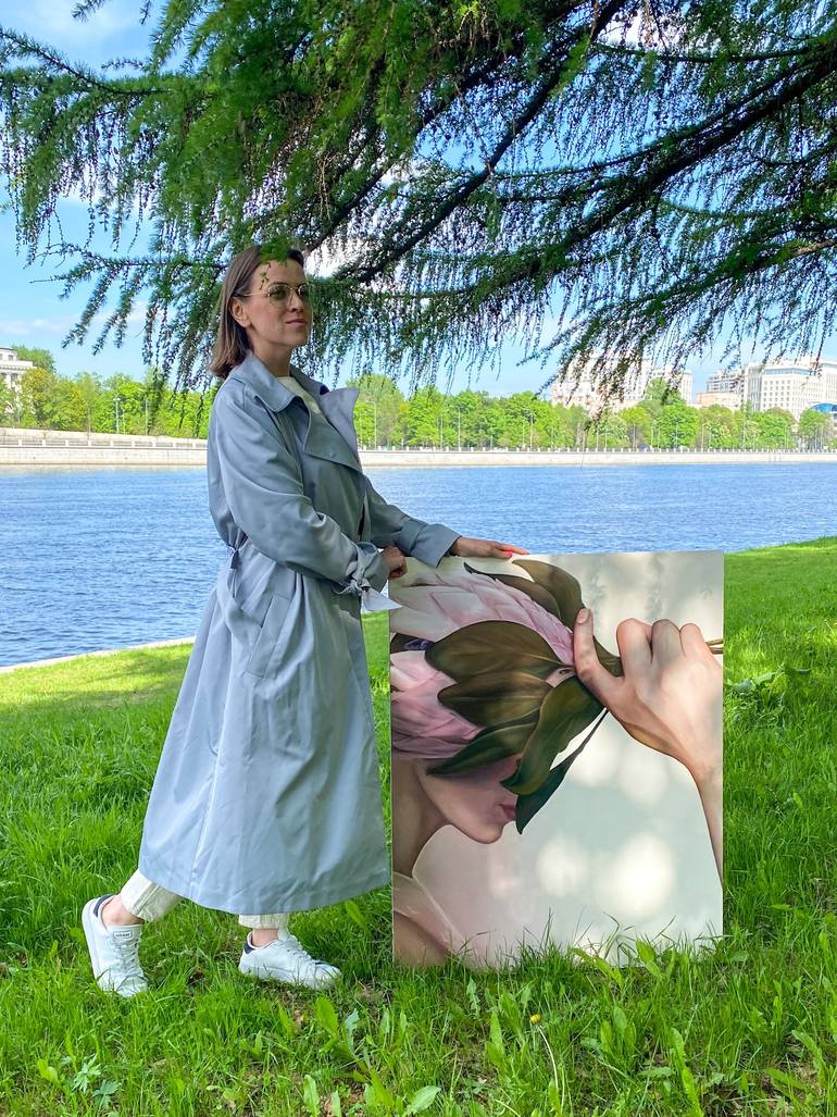 Big oil painting The girl covered her face with a flower size 80х100 ...