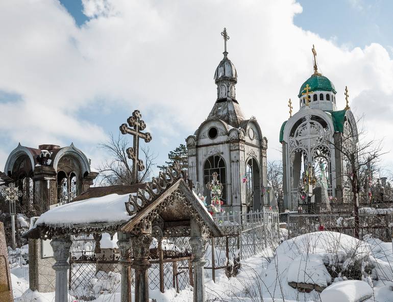 WINTER, OLD RUSSIAN CEMETERY • 2016 Photography by Pavel Prosyanov ...