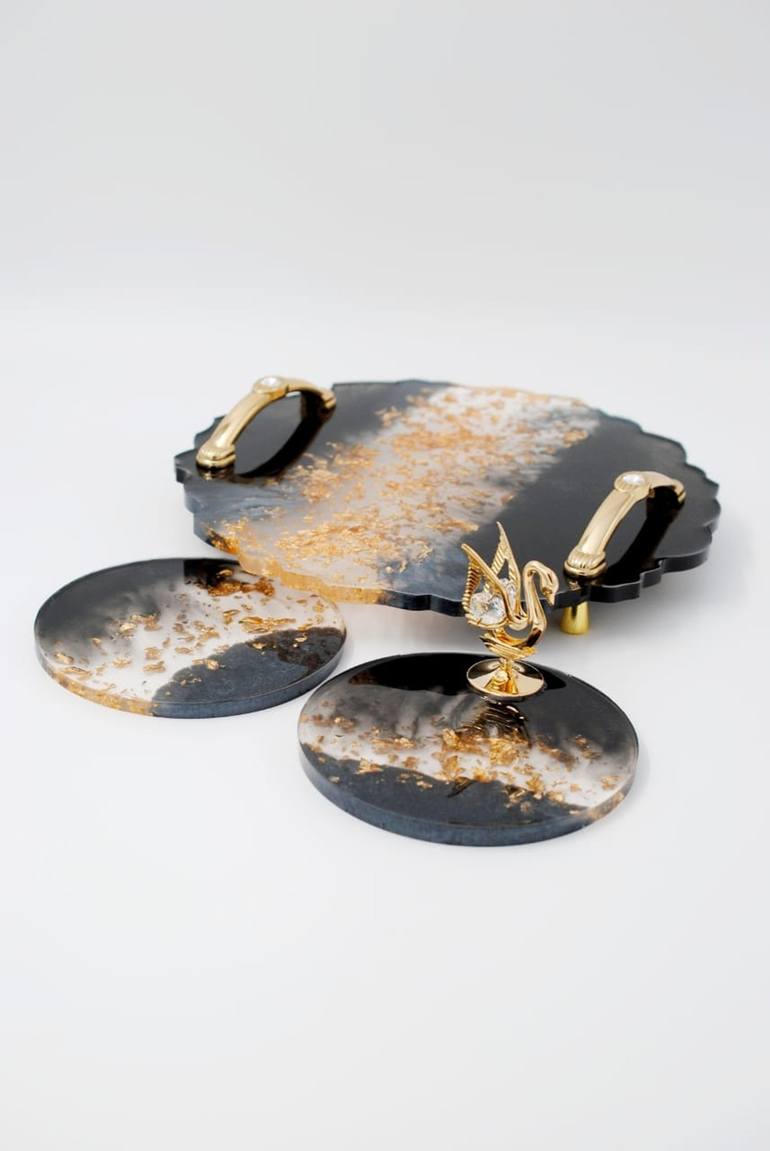 Epoxy set of tray and Coasters, resin art tray , black and gold tray ...