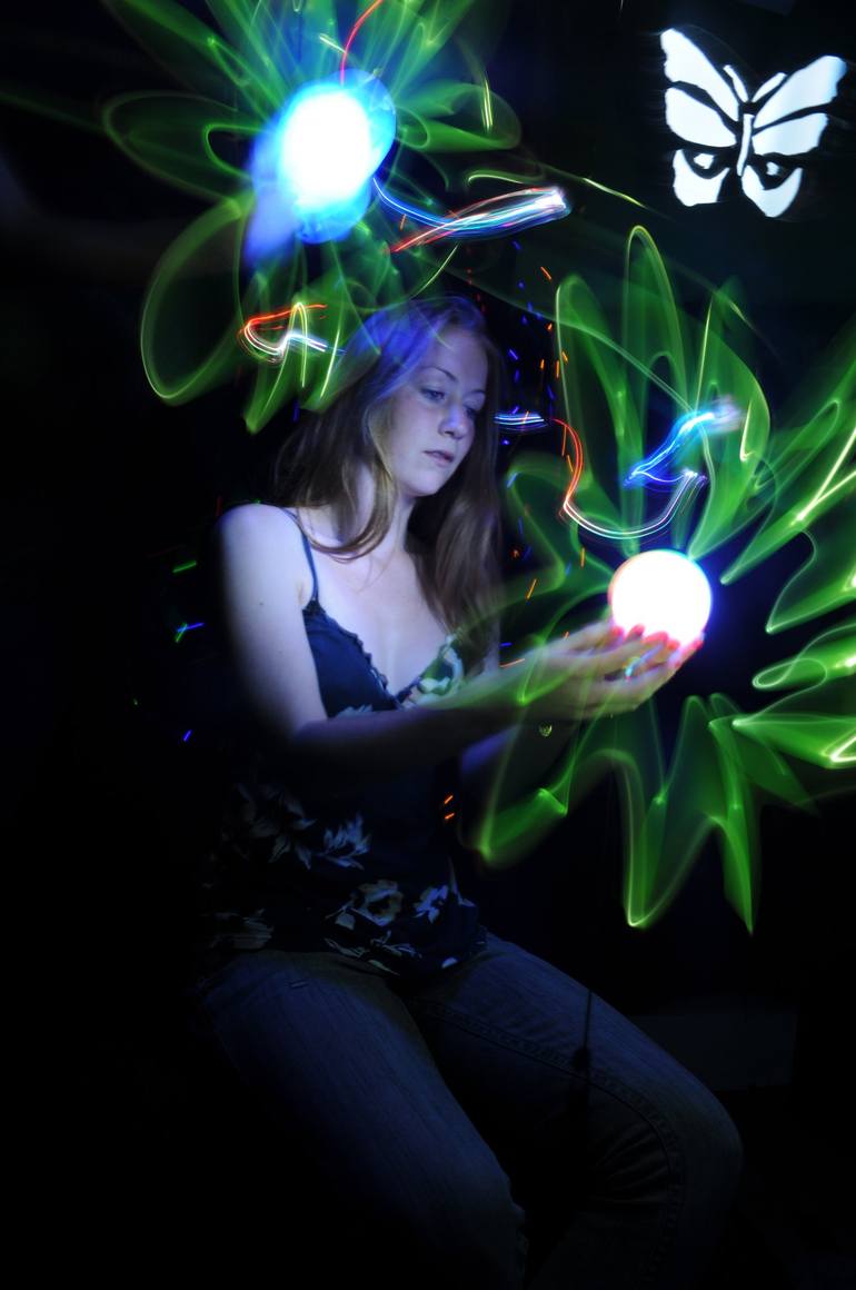 girl holding a orb in her hand Photography by night bear foto nbf ...