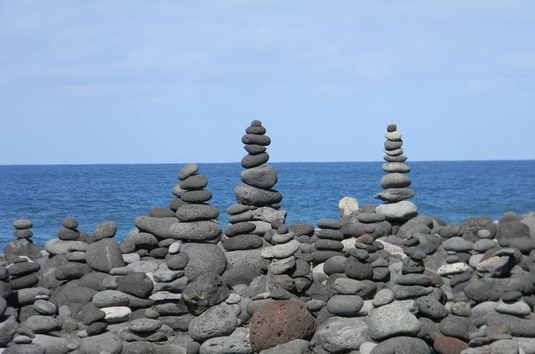 Composition of stones superimposed on each other - Limited Edition of 5 ...