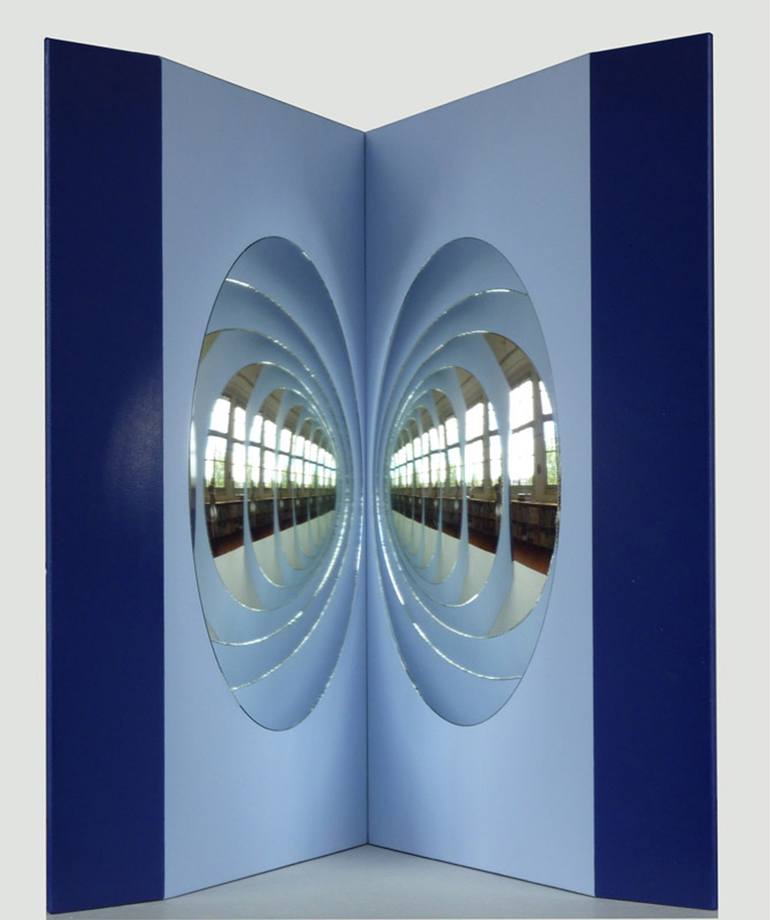 Perpetual pages ( mirror book) Installation by Jacqueline Verhaagen ...