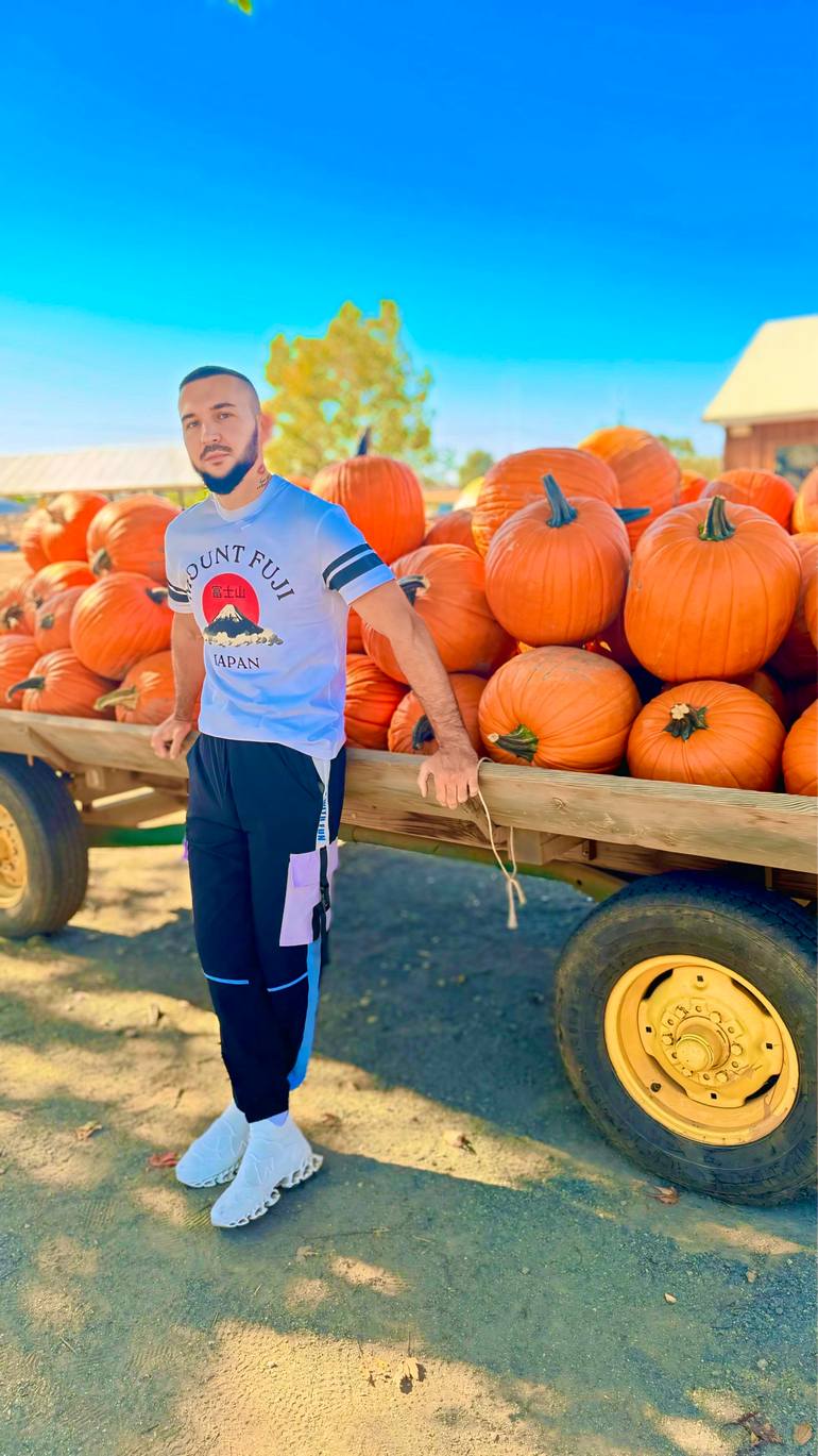 Igor Kuzmin | Saatchi Art United Kingdom