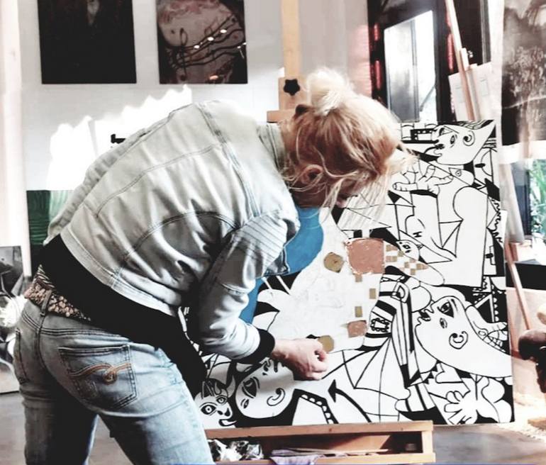 Yuliya Manolova | Saatchi Art