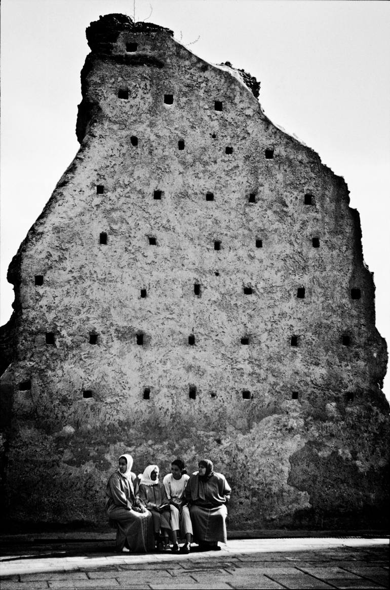 Four women talking in front of a wall - Limited Edition 1 of 5 ...