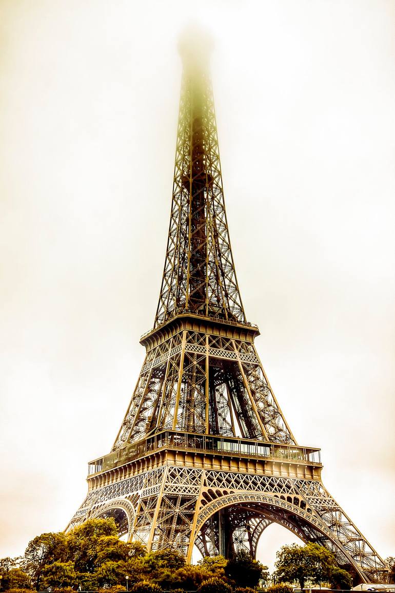 La Tour Eiffel Photography by wittaya mu | Saatchi Art