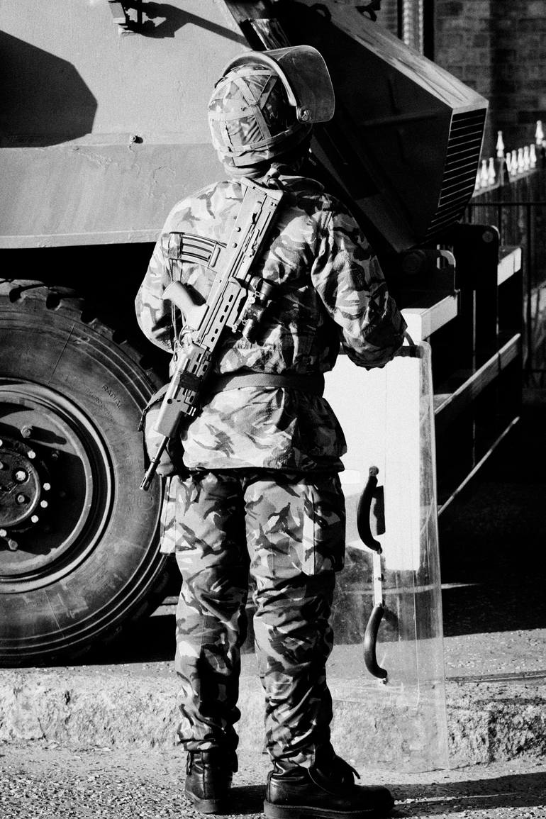 british army riot soldier with rifle in ulster Photography by Joe Fox ...