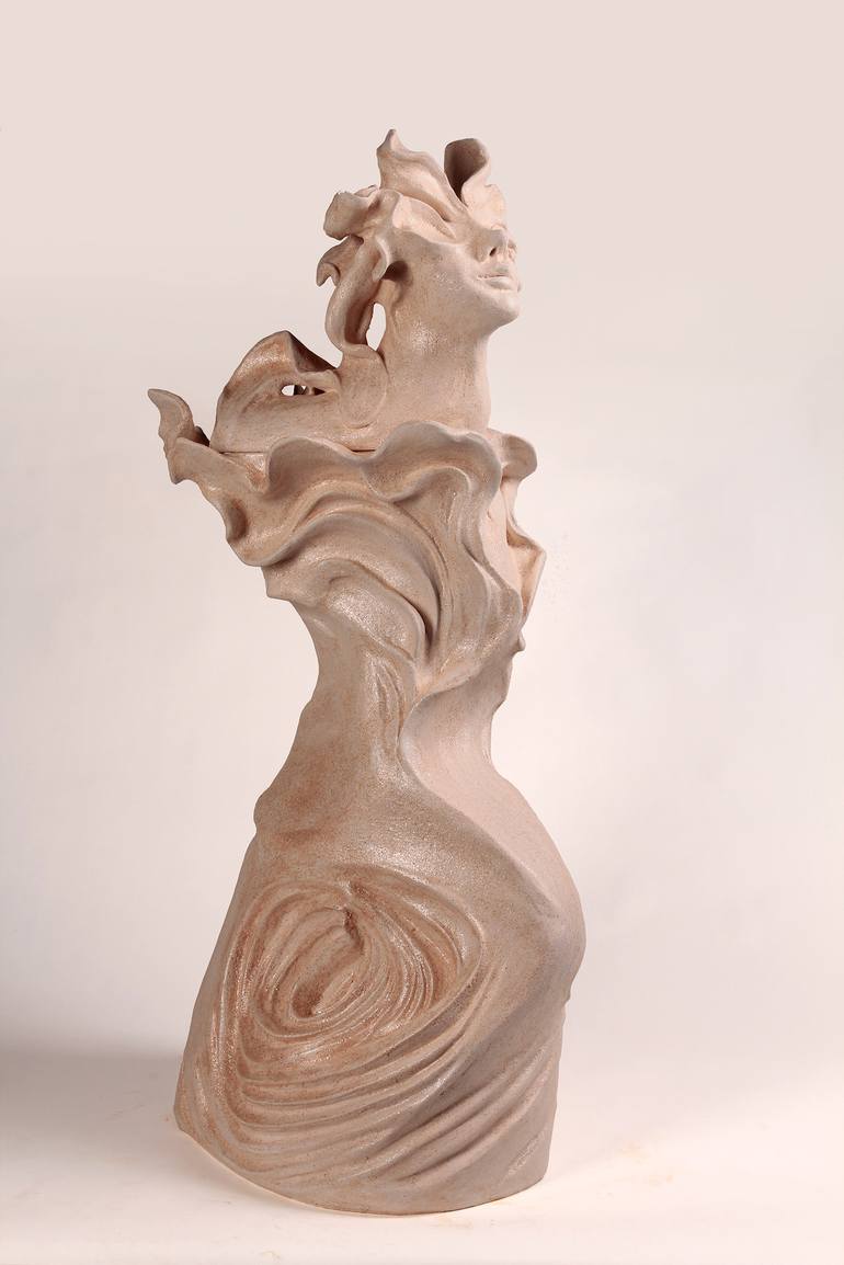 Queen of hearts Sculpture by Petek Karabulut | Saatchi Art