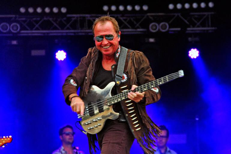 Mark King Level 42 In Concert Photography by Andy Evans Photos ...