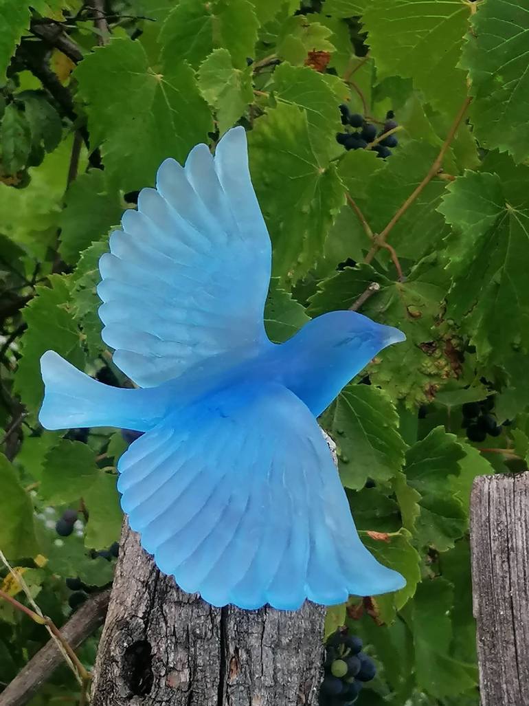 The Blue Bird of Happiness glass sculpture Sculpture by Tölgyes-Poós ...