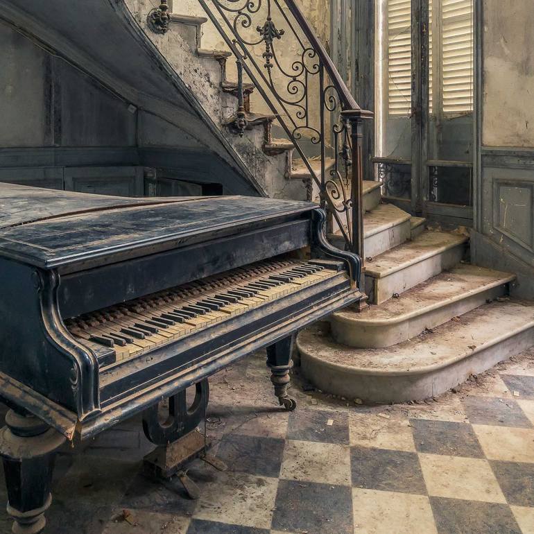 Sound of silence (large) - Limited Edition of 4 Photography by Michael ...