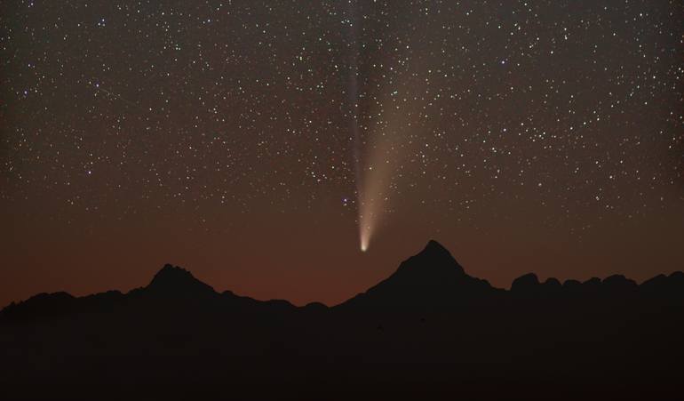 Comet Neowise at the end of Camelback Road Photography by Laurie Larson ...